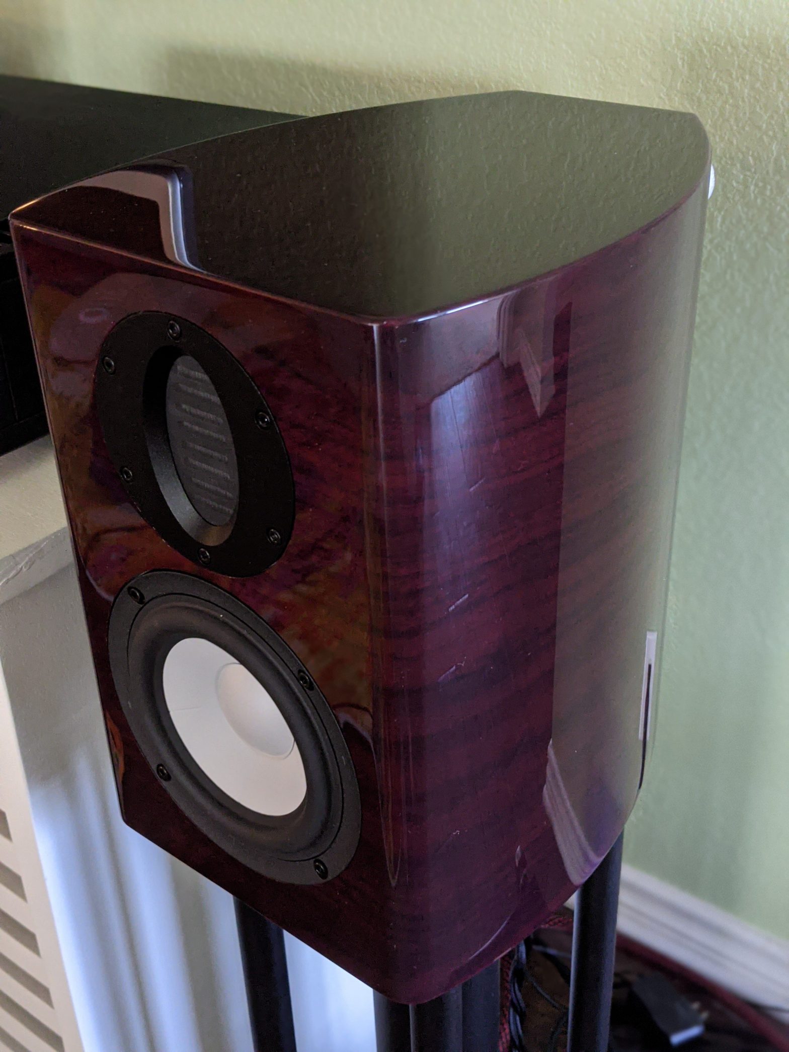 Review | Philharmonic Mini – wine speakers on a beer budget ...