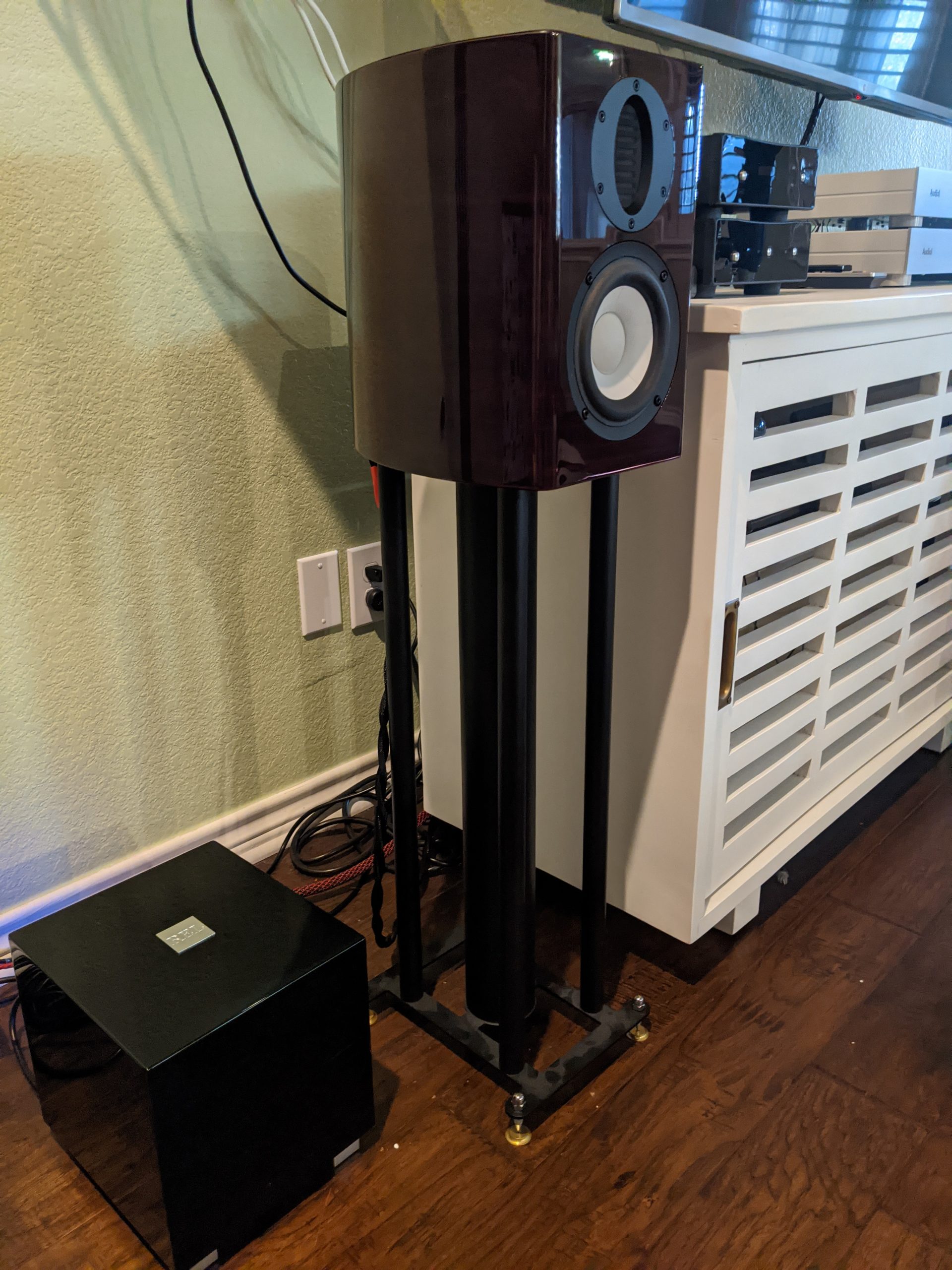 Review | Philharmonic Mini – wine speakers on a beer budget ...